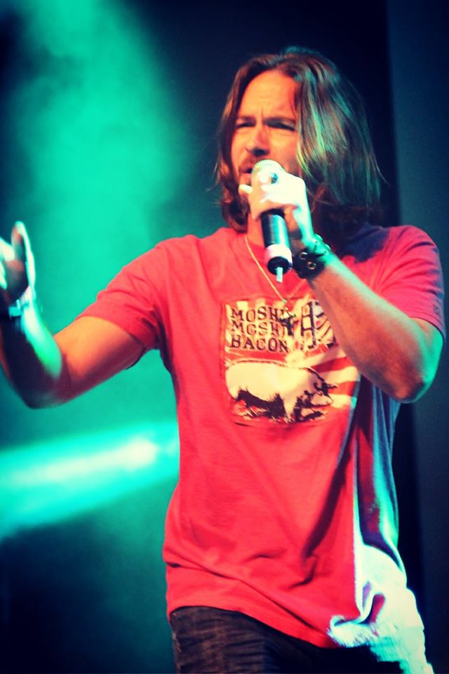 David Cagle - Vocalist. Studio Singer