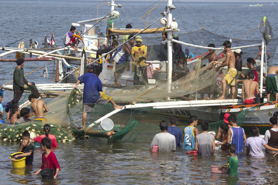 Shutter Gallop: Rosario Fish Port (Rosario, Cavite)