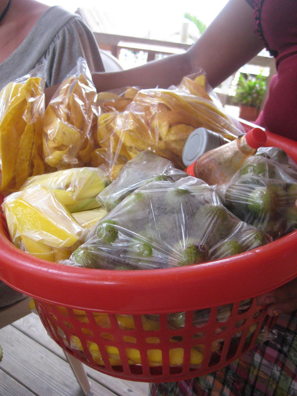 Lunch at Caliente's and Mystery Fruit: Kinep | San Pedro Scoop