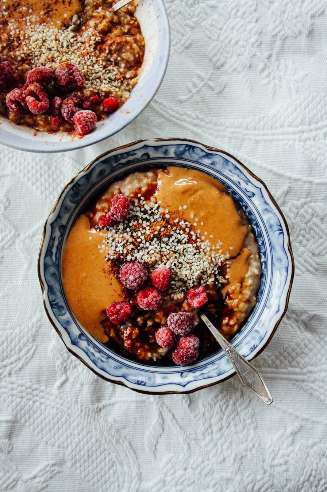 This Rawsome Vegan Life: FABULOUS OATS with BERRIES + SEEDS