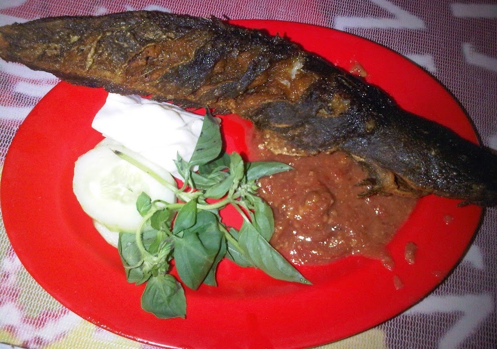 How to Make Pecel Lele (Catfish) Traditional Tasty Food from Central ...