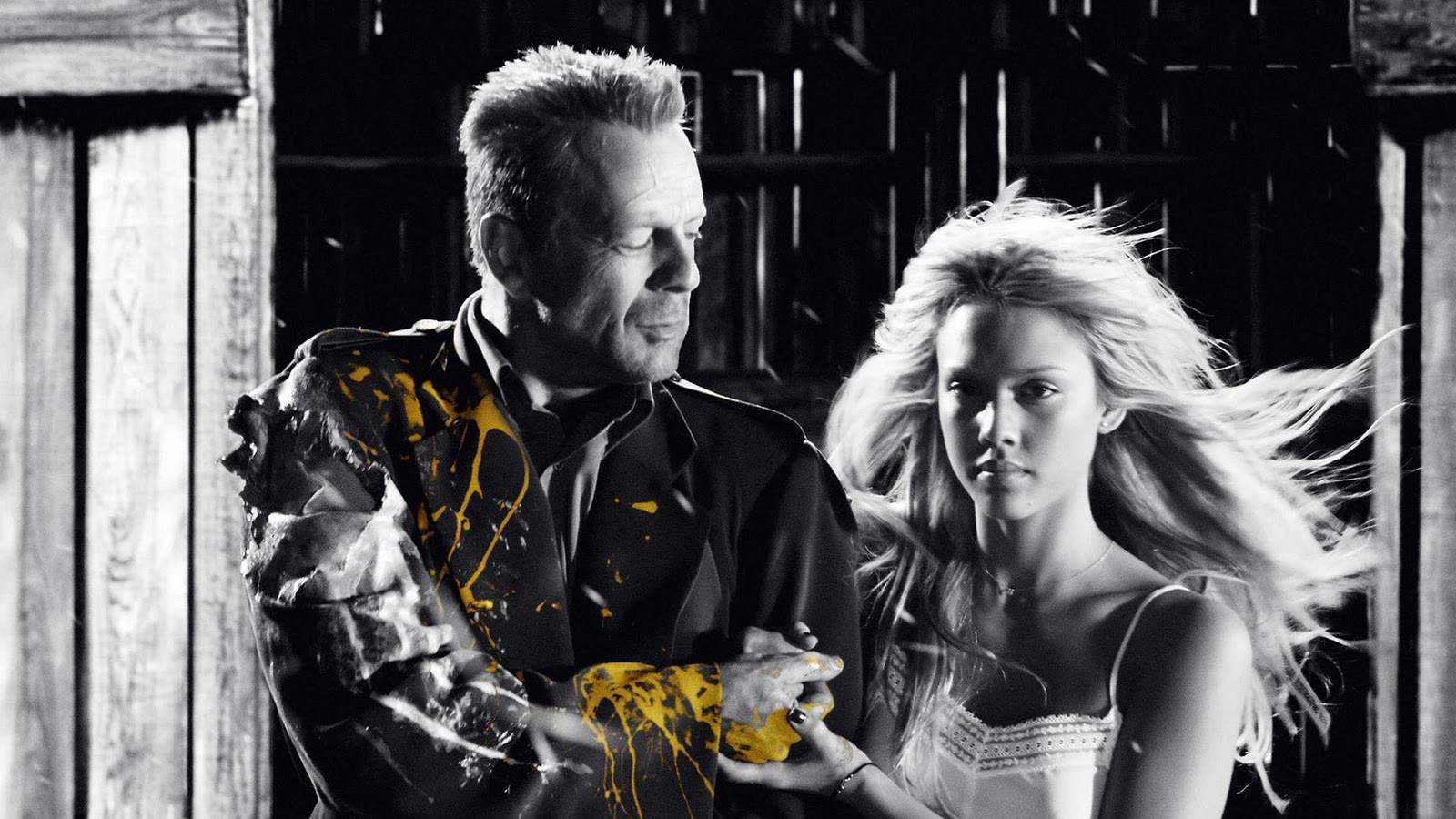 SIN CITY (2005)