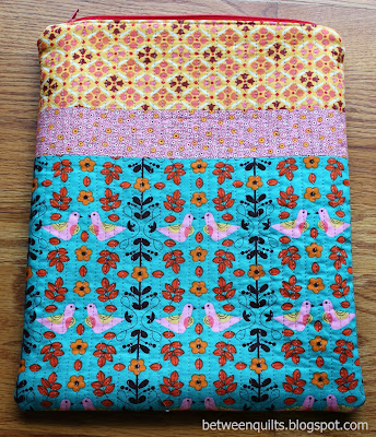 Between Quilts: Tutorial: Tablet Carrying Case