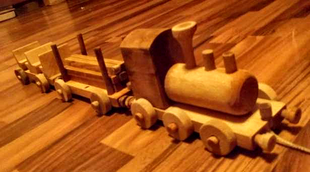 Pro Bucovina Cernăuți: „Jucării vechi”.