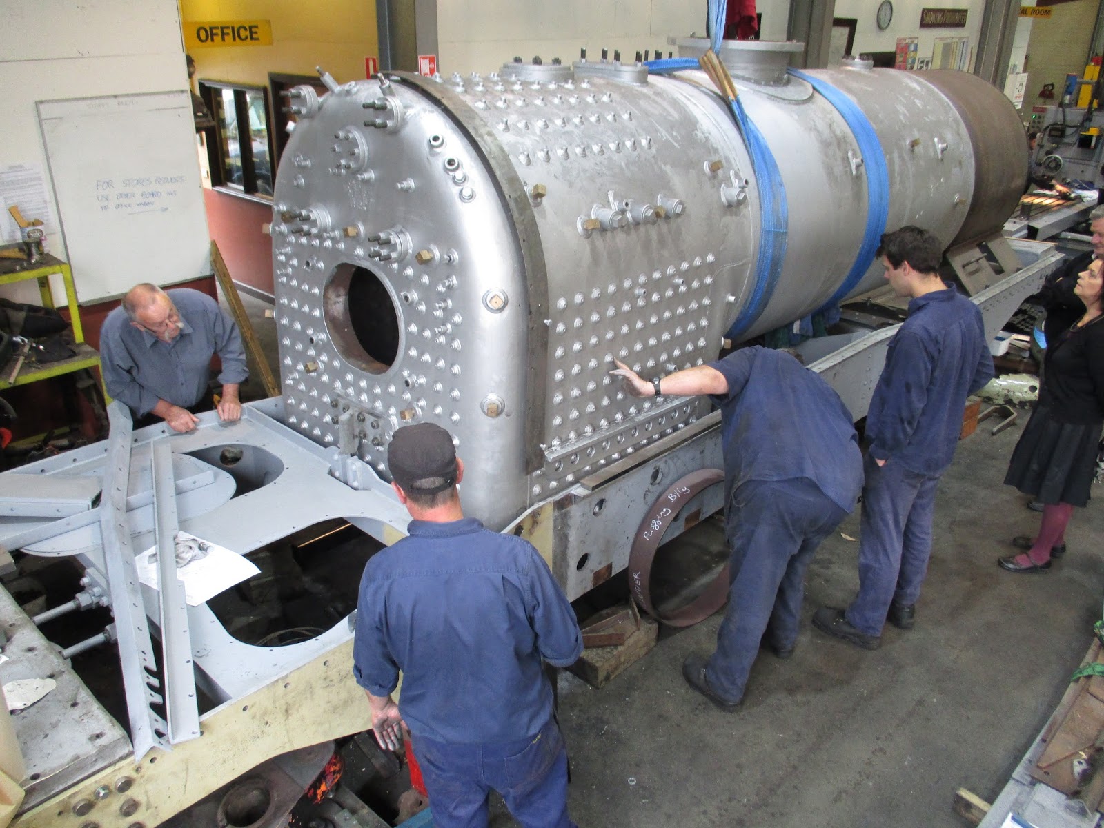 Trial Fitting A Garratt Boiler - Puffing Billy Railway
