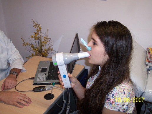 SALUD LABORAL: ¿QUE ES UNA ESPIROMETRIA?