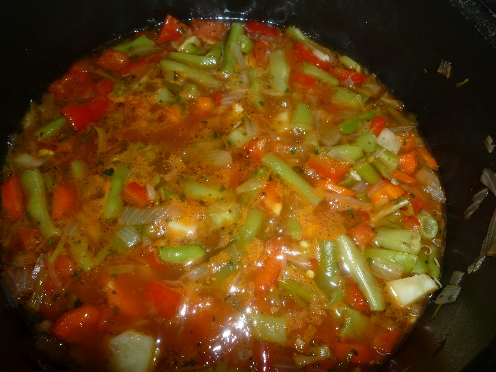 G'Gina's Kitchenette: Yefesoleya Wot (Ethiopian French beans Stew)