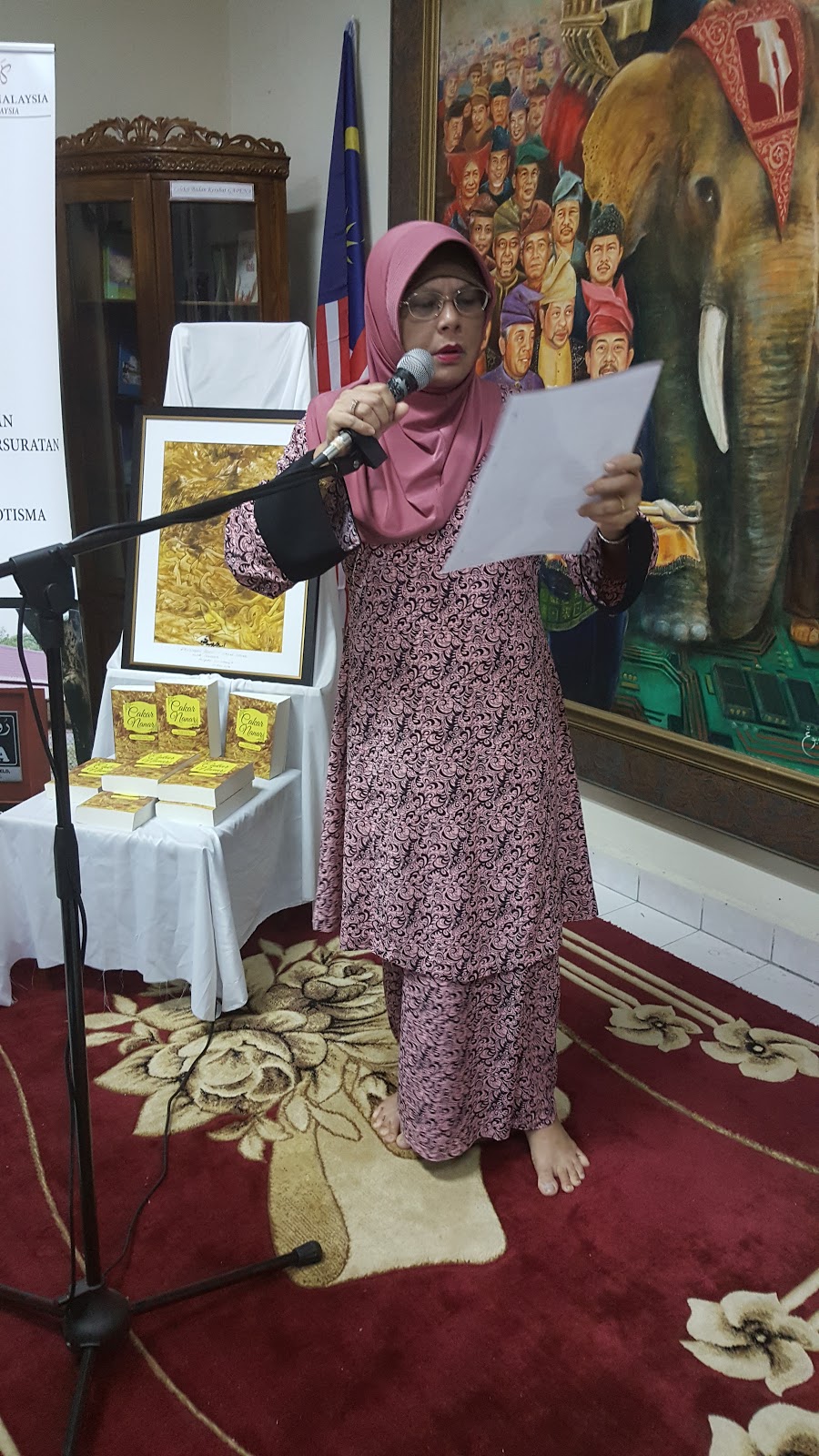 BACA SAJAK CAKAR NANAR DI RUMAH GAPENA - INTERPRETASI