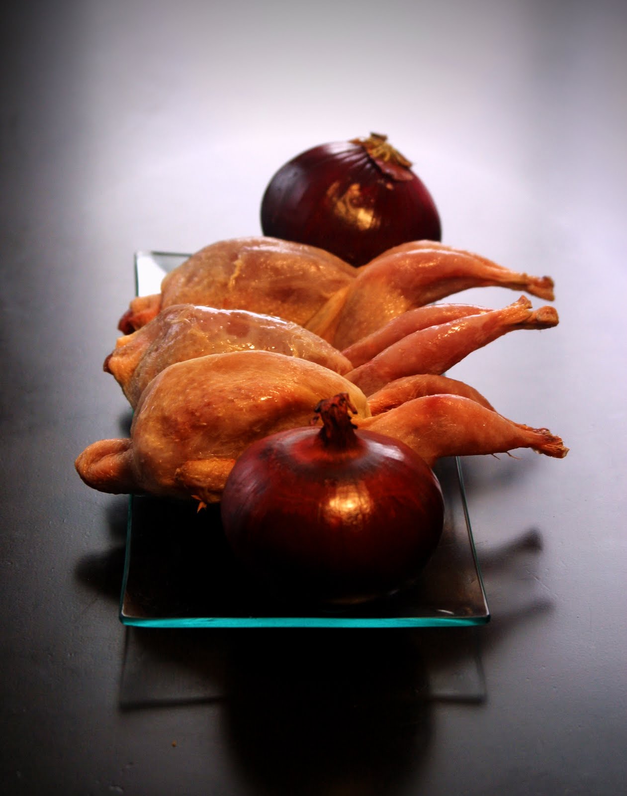 CAROLINE´S CREATIVE FOOD: CODORNICES EN SALSA DE CEBOLLA ROJA