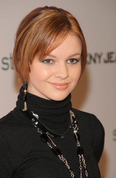 DIGITAL IMG: Amber Tamblyn Photos Celebrity