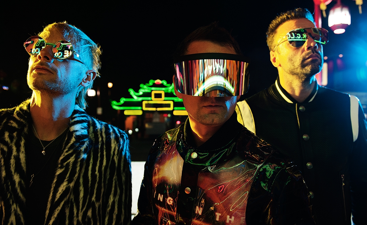 Novo álbum do Muse não é nada além de uma viagem sem paradas obrigatórias