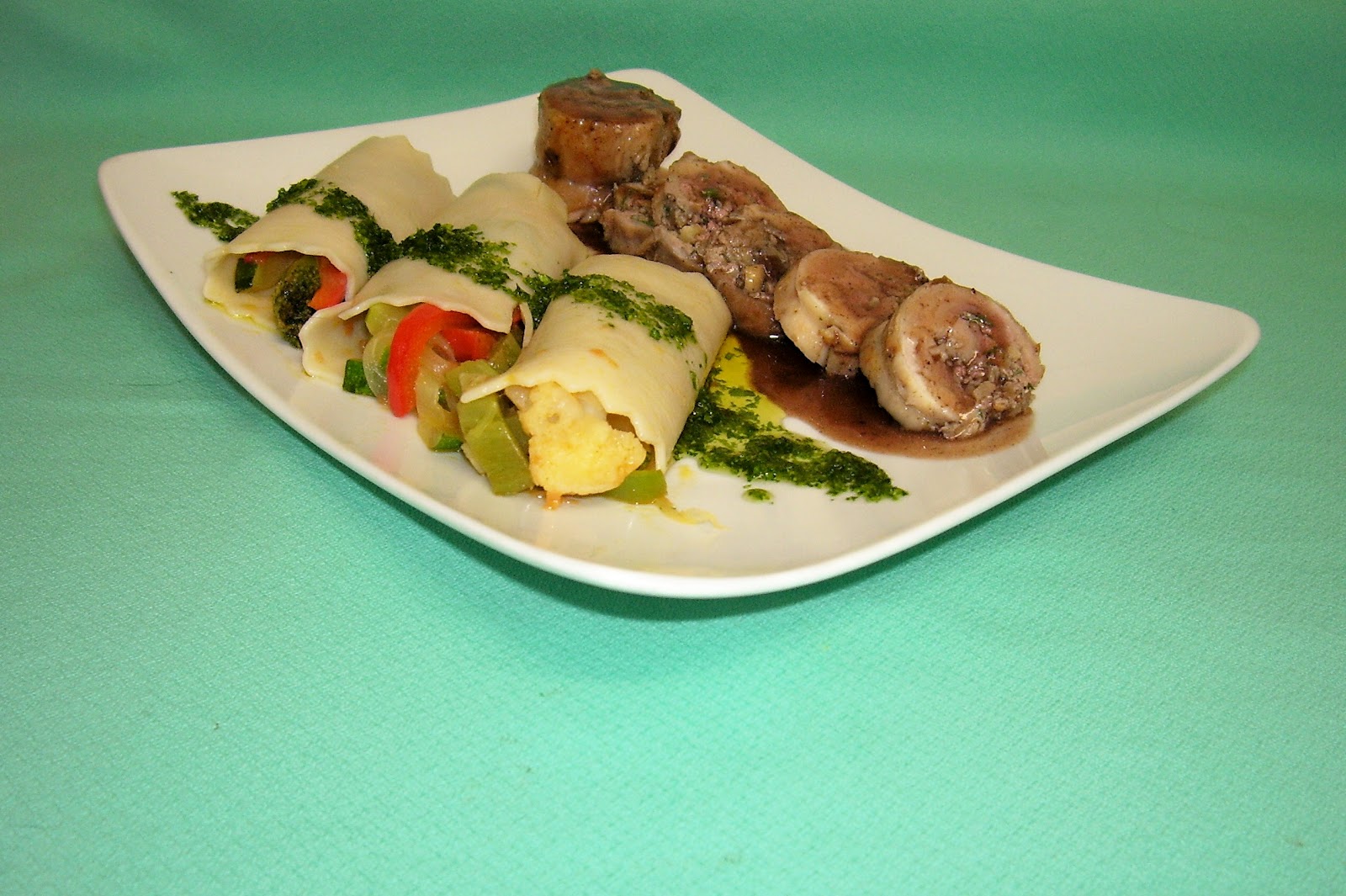 LA COCINA DE ENRIQUE: LOMO DE CONEJO RELLENO AL VINO TINTO