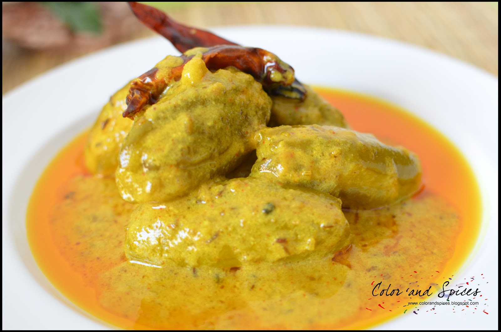 Color and Spices: Mouri-Potol...Potol with fennel seed