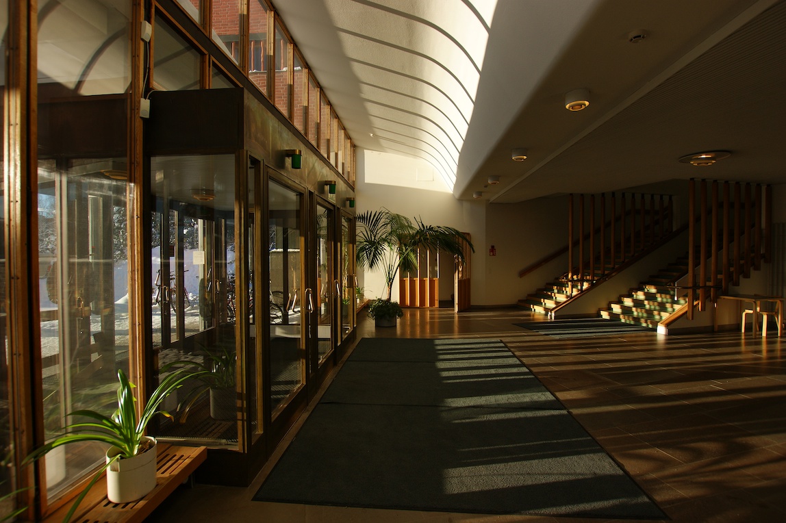 Return to the body: 光的姿態