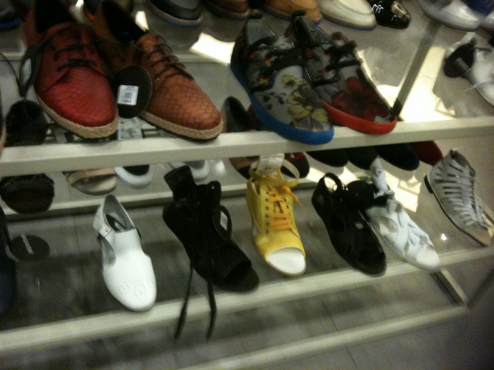 A PAIRfect Affair: A whole new shoe world: Mundo at The Ramp, Crossings ...