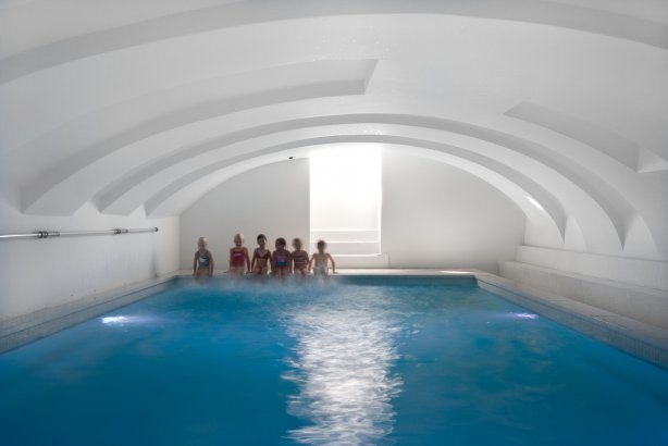 Best swimming pools & spas designs: Indoor pool, Hotel Zenden, Netherlands