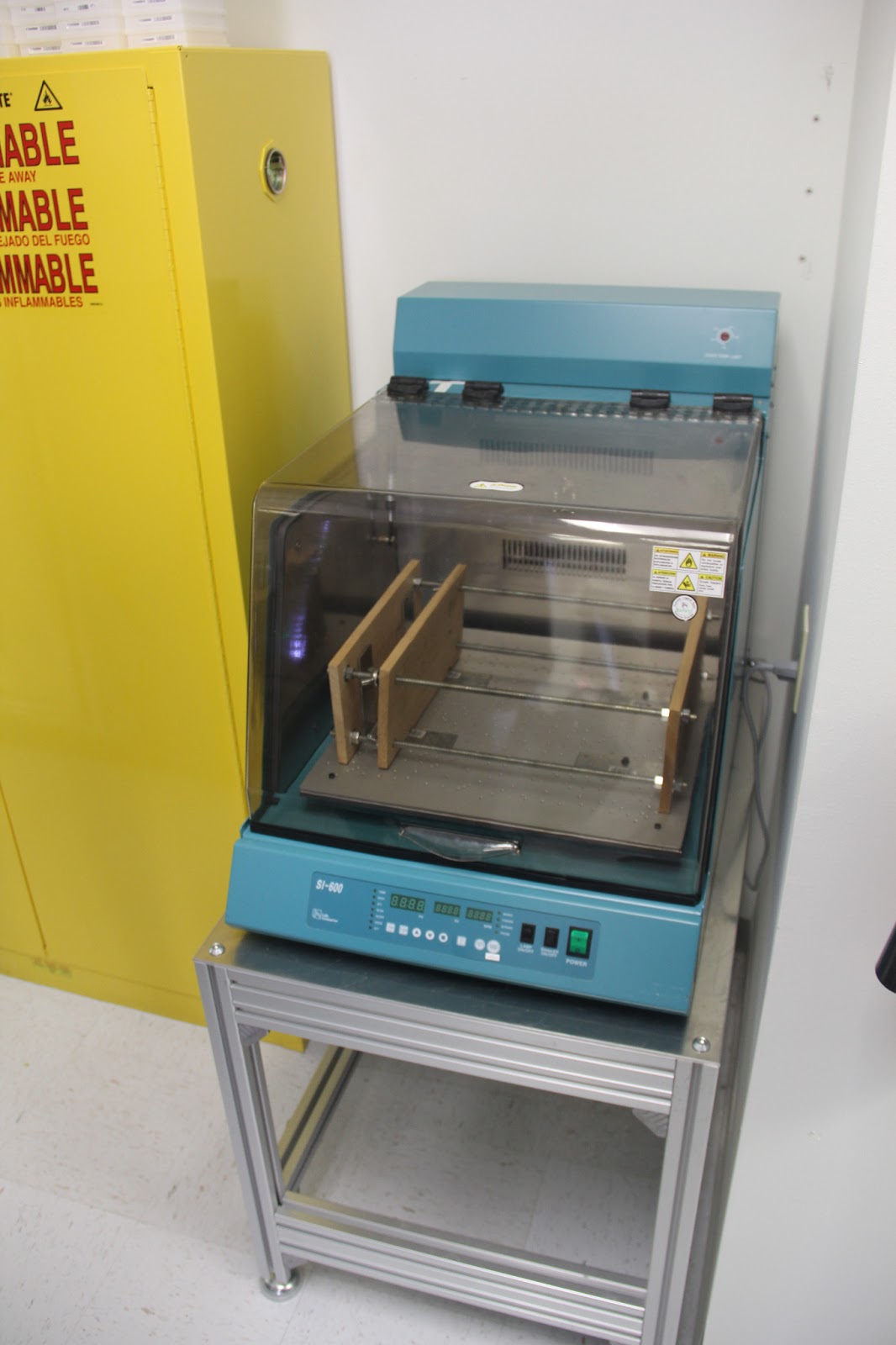 Your Genetic Genealogist: A Visit to Family Tree DNA's State-of-the-Art Lab