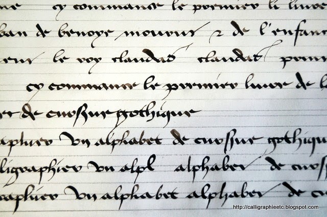 Une cursive gothique...