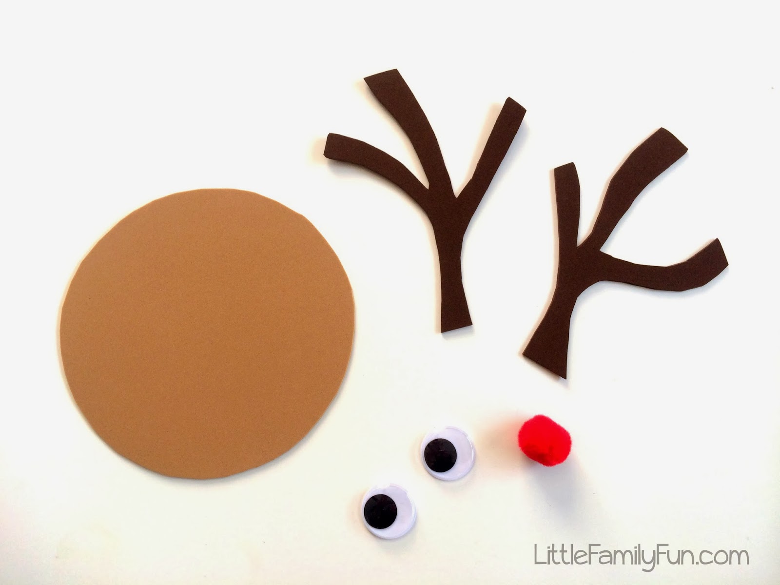 Little Family Fun: Reindeer Craft