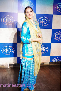 Endless Wallpaper: Charu Shankar