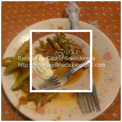 Mi Cocina Salvadoreña: Receta Salvadoreña de Chufles con crema