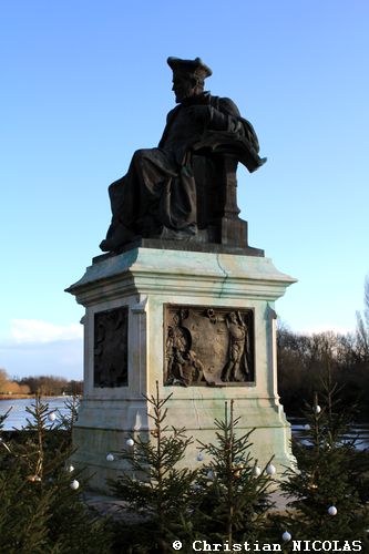 Tourainissime ©: Chinon (La ville)