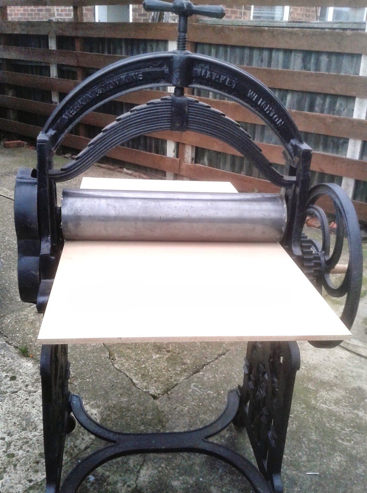 The bloggings of an Unconventional Printer: Mangle Printing Press ...