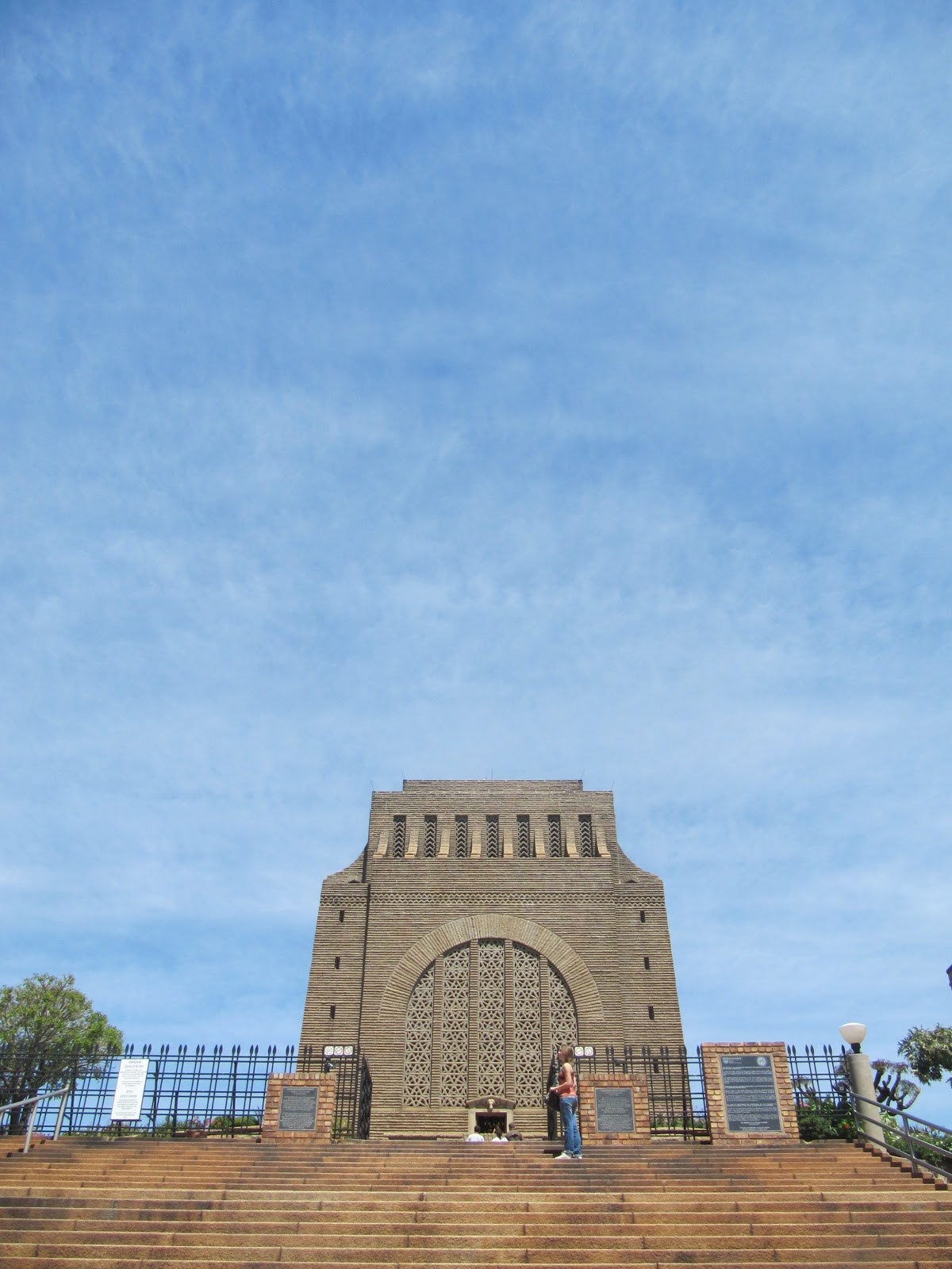 Felix in Zuid-Afrika: "Ons vir Jou, Suid-Afrika" ... 'n simbool van ...