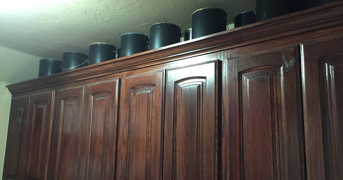 Tracy's Treasury: Paint Bucket Storage Idea