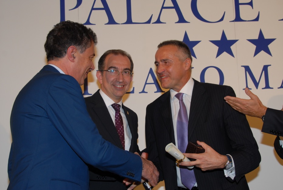 Reportage di viaggi di gusto: IL PREMIO INTERNAZIONALE CINQUE STELLE AL ...