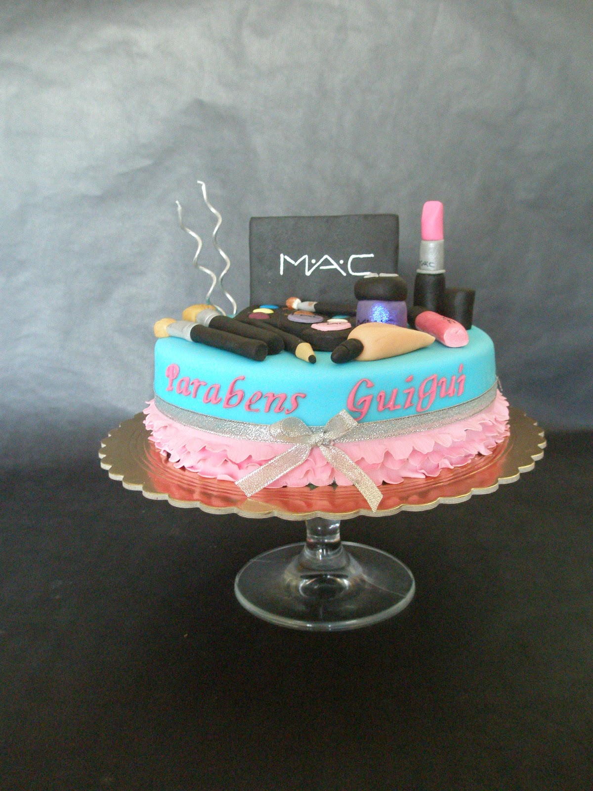 Arquitectura de Bolos: Bolo maquilhagem MAC