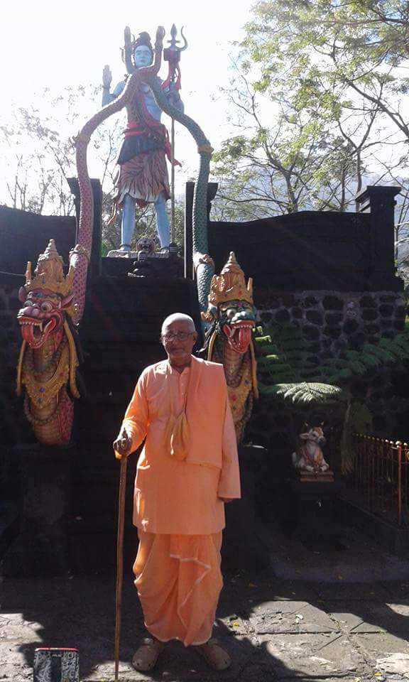 His Grace Sripada Chaitanya Chandra Dasa Guru Maharaja. ~ Sadhu-Guru-Sastra