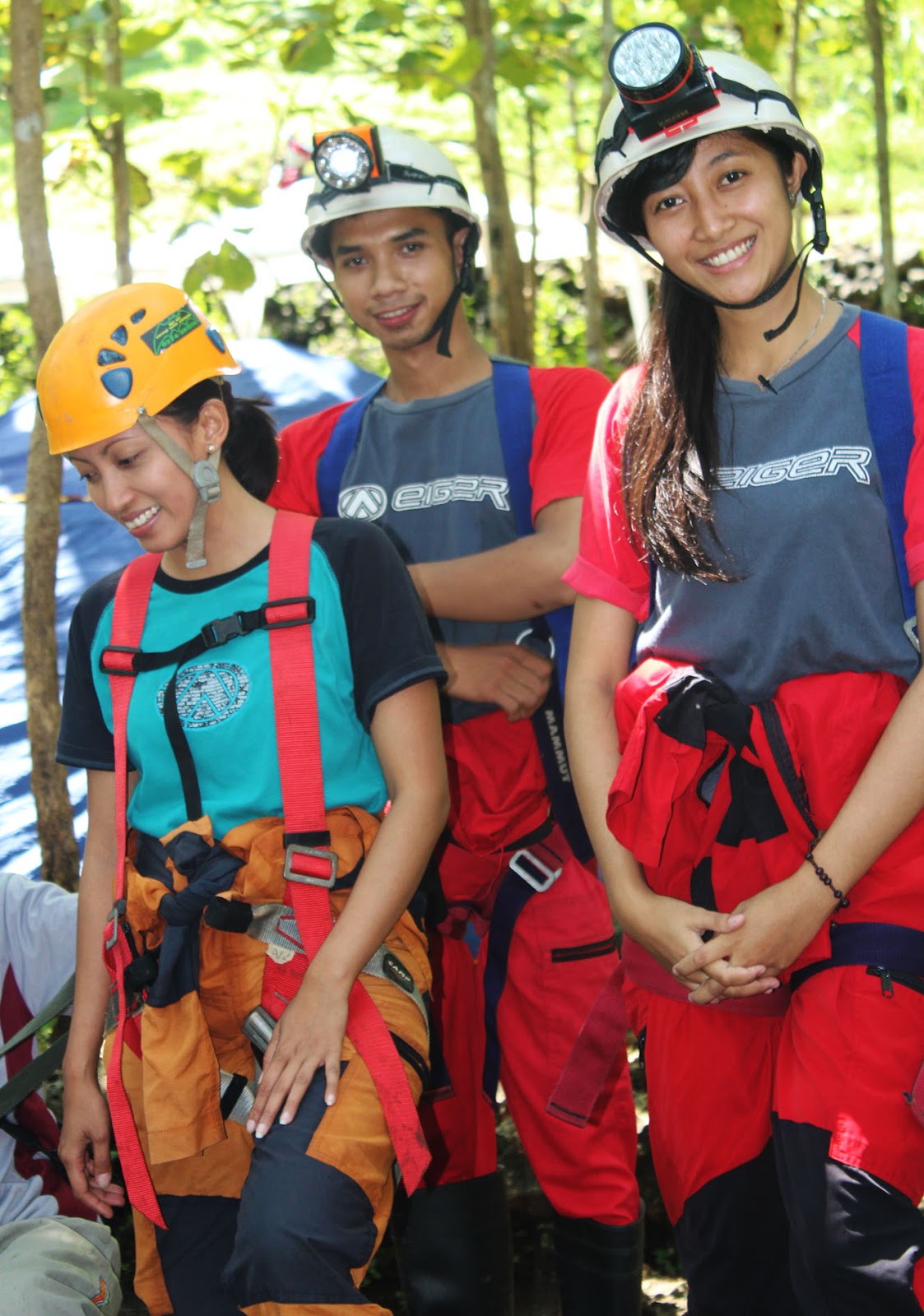 Mendampingi Penelusuran Goa Cokro Tim Eiger Jogja & Solo - Dung Riu ...