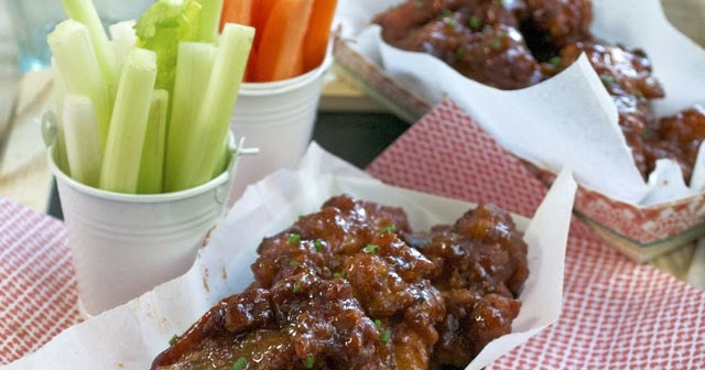 Adora's Box: BONELESS BUFFALO CHICKEN