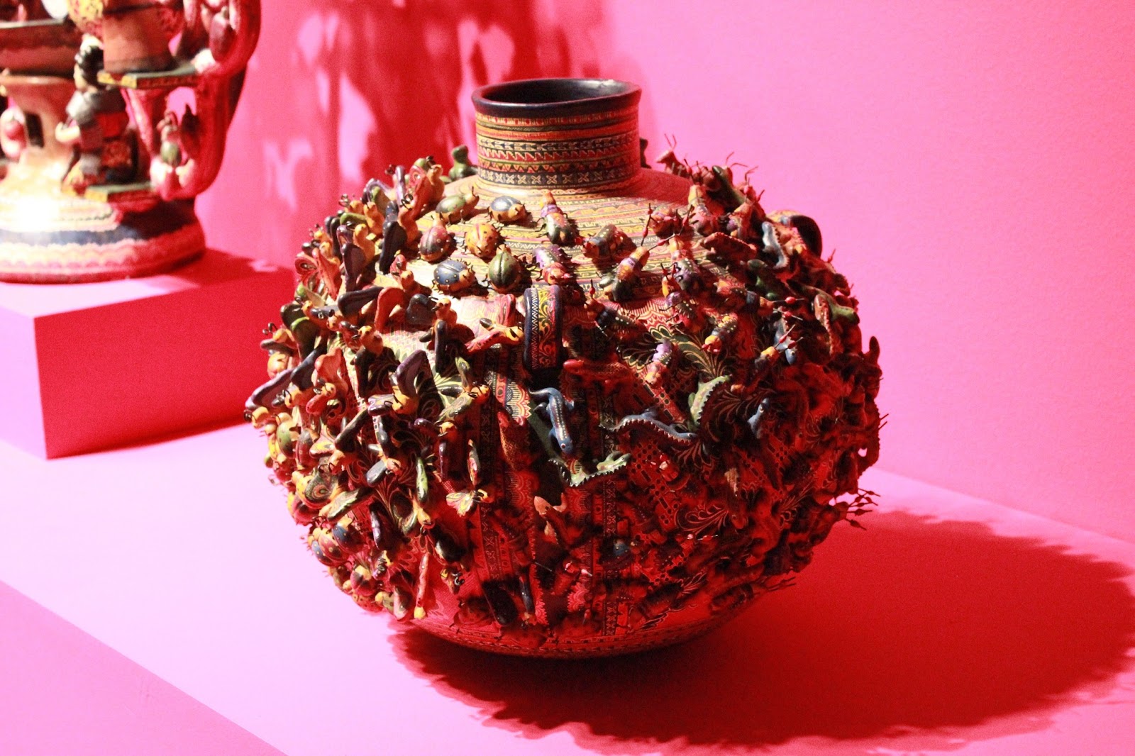 La madrileña inglesa: Great Masters of Latin American Folk Art