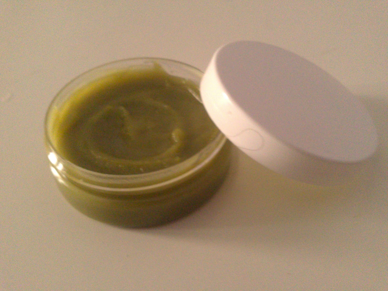 jaboneando...que es gerundio: unguento de cannabis y harpagofito