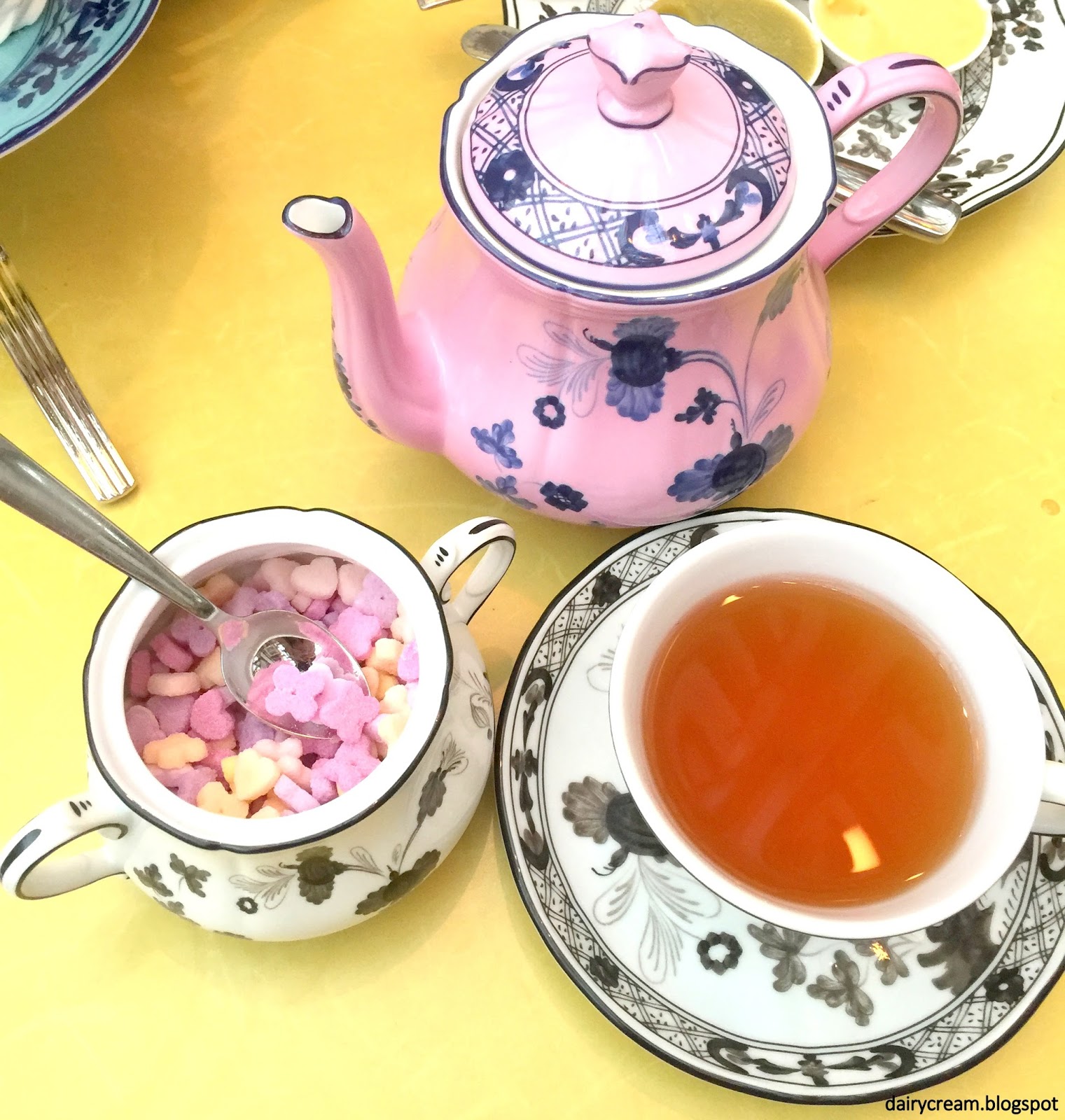 Colony @ The Ritz-Carlton : NEW 3-Tier British Afternoon Tea