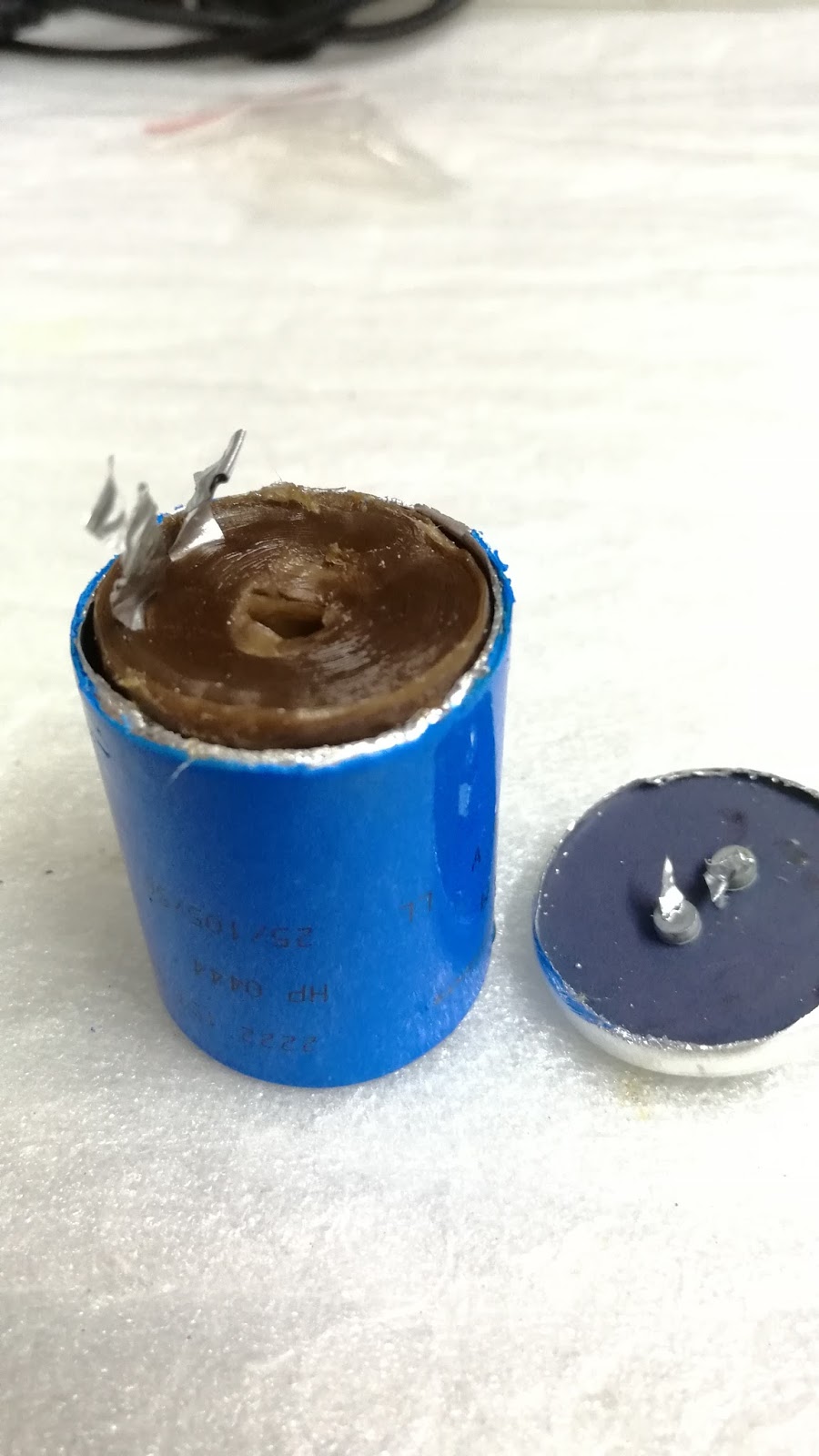 J&K Audio Design: Fake Capacitor