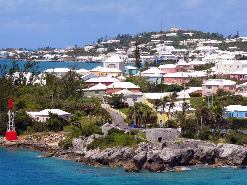 www.fromatravellersdesk.com: Escape to sunny Bermuda for $213 via Air ...