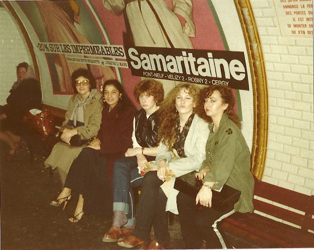 Davinder's Travelblog: Post card from Paris ( France) 1980