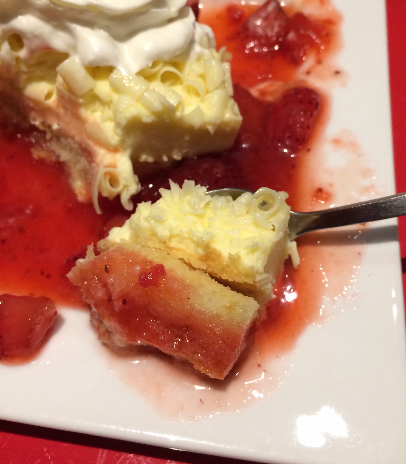 Freckled Lemonade Cake From Red Robin / レッドロビンのフレックルド レモネードケーキ ~ I'm ...