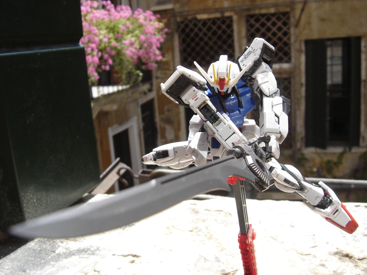 Lightning Ace's gundams: Metal Build Strike Freedom Gundam (posing test)