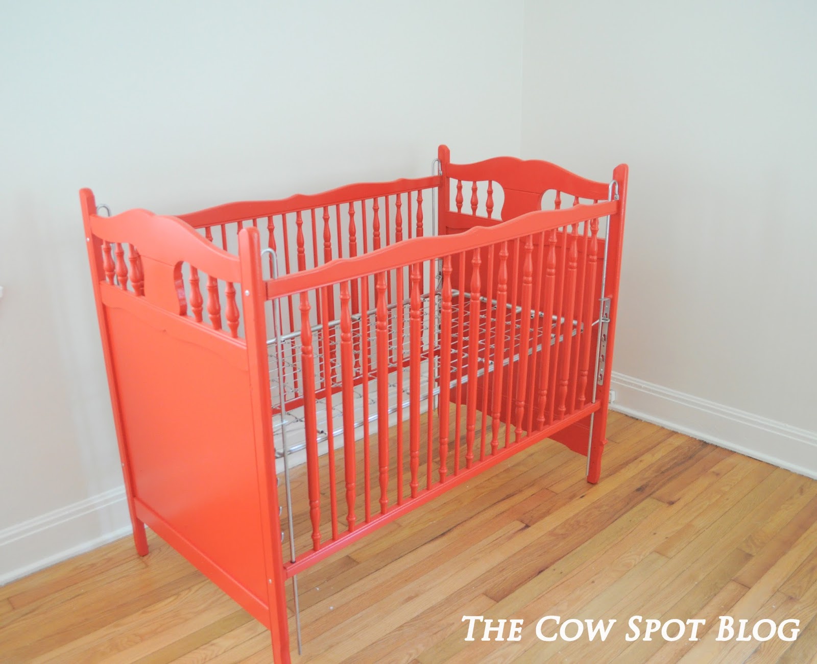 The Cow Spot: Red Red....Crib
