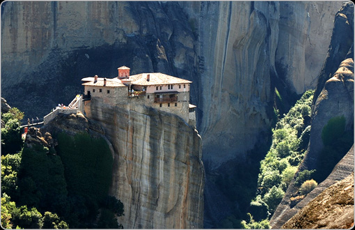 UniVarious: TEN STRANGE PLACES PEOPLE LIVE