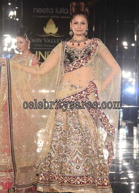 Neeta Lulla Bridal Lehengas at AMby Valley bridal Week 2011 - Saree ...