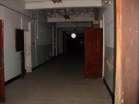 FORMER LUNATIC ASYLUM NOW A THRIVING PARANORMAL BUSINESS | Haunted ...