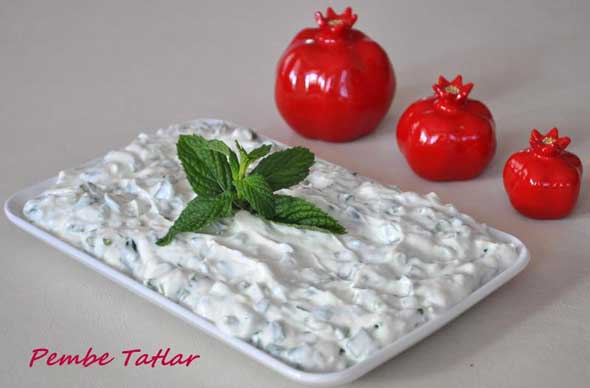 Yoğurtlu Yeşil Soğan Salatası Tarifi - Yemek Tarifleri