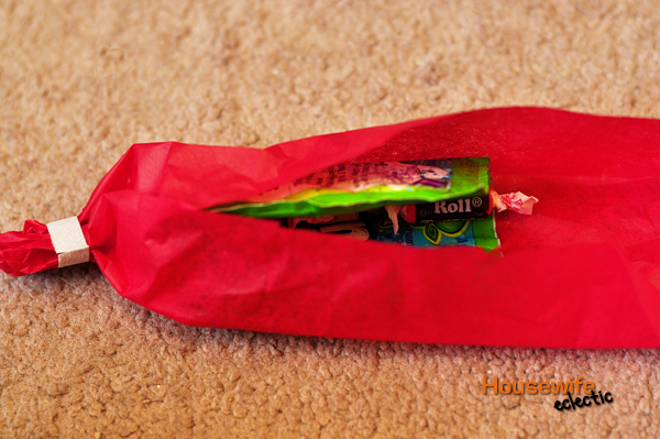 Candy Poppers for July 4th - Housewife Eclectic