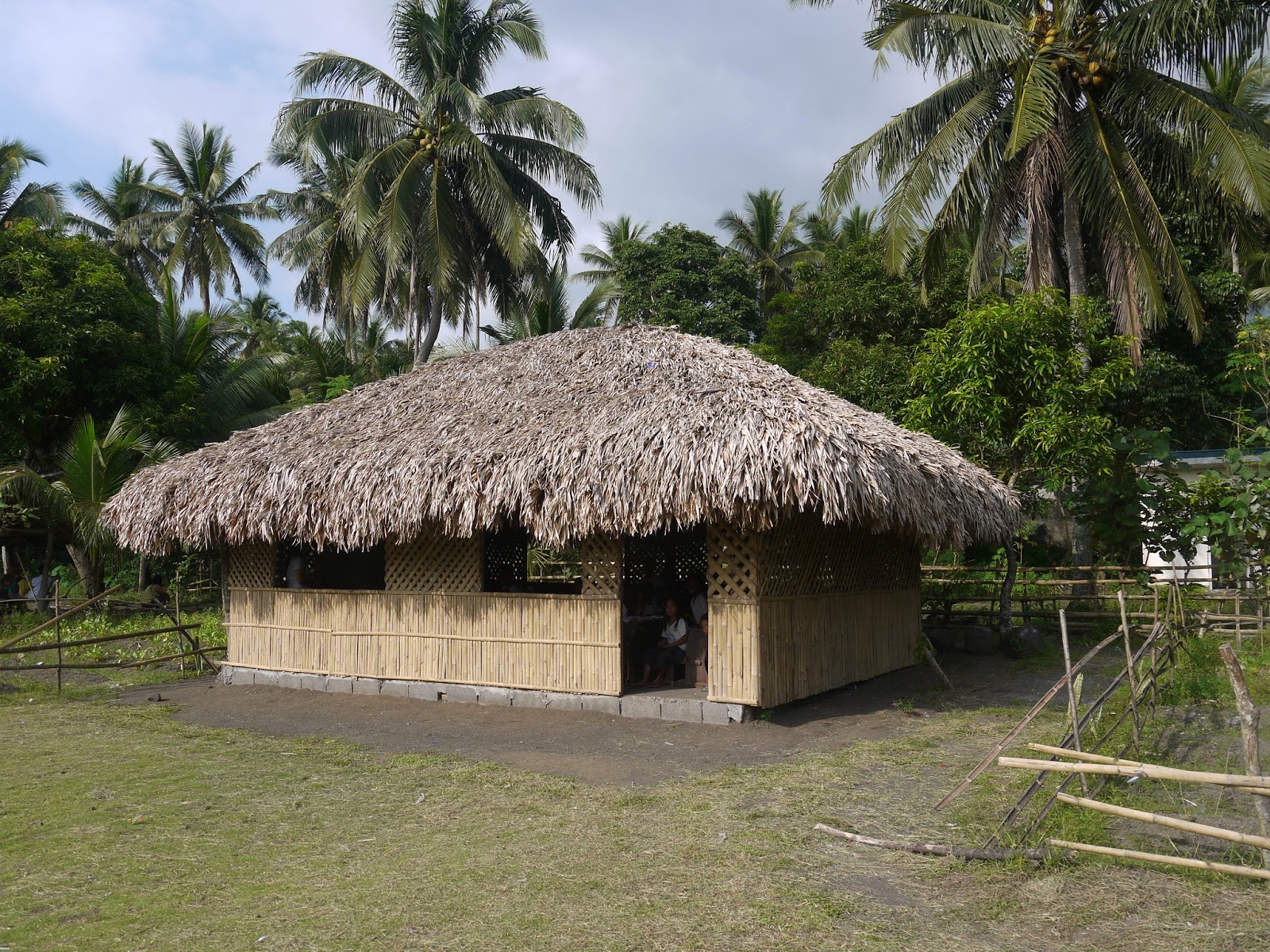 kathryn's blog: Nipa Hut As A Classroom