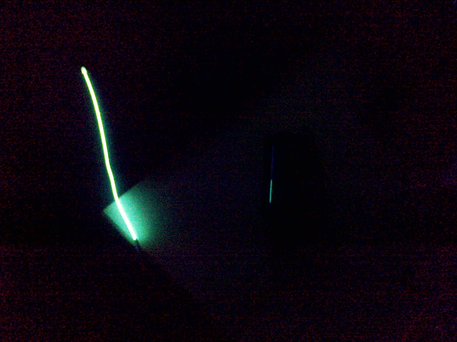 French Model Railway: HO Scale Neon Signs